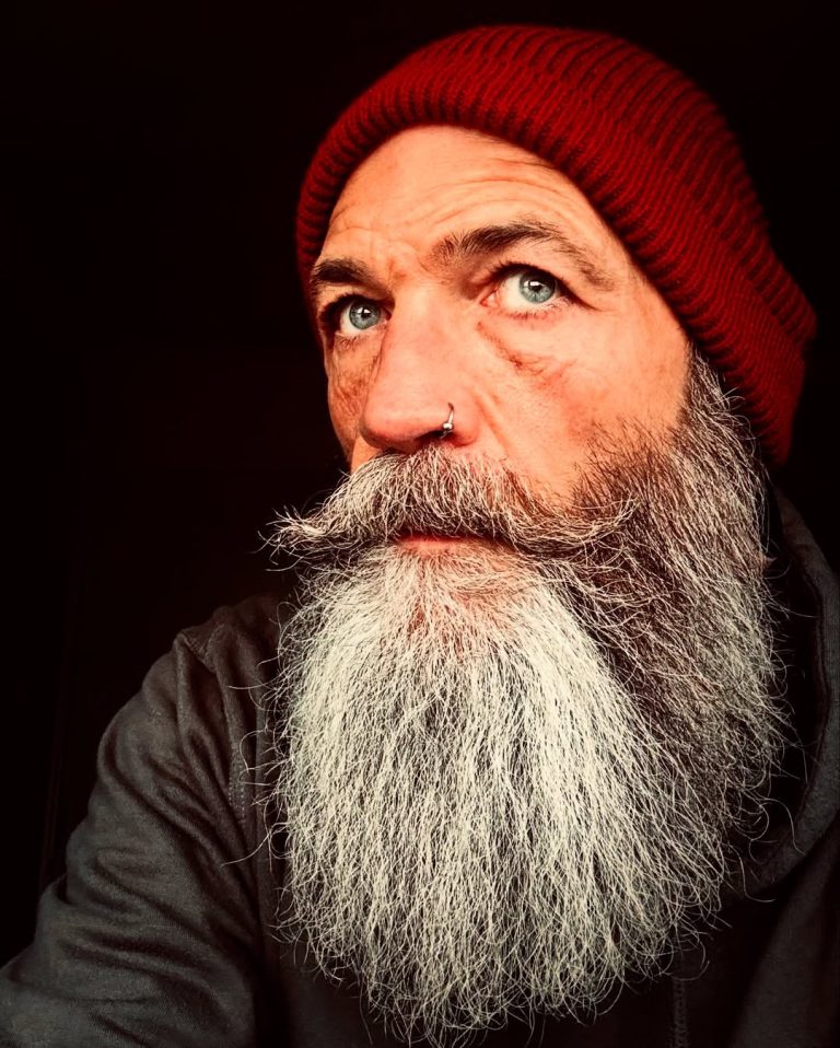 16 Timeless Grey Beard Styles That Command Respect - Alpha Vibe